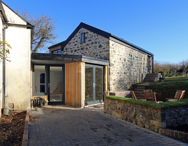Farmhouse Extension & Barn Conversion | Berry Farm - Contemporary ...