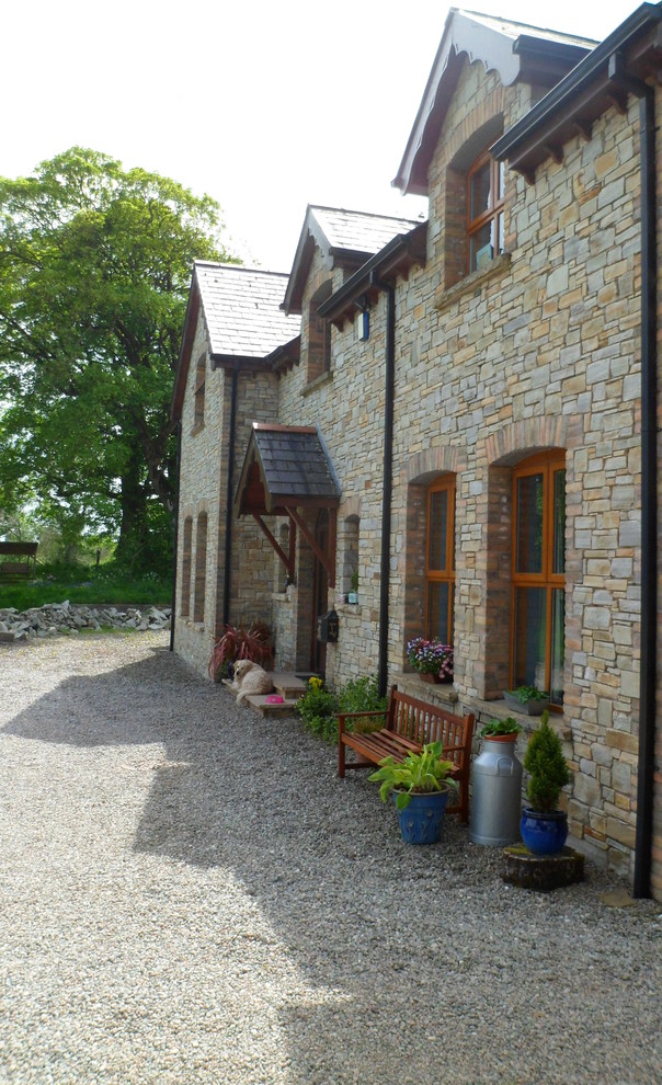 front elevation - oblique view - Traditional - Exterior - Other - by ...