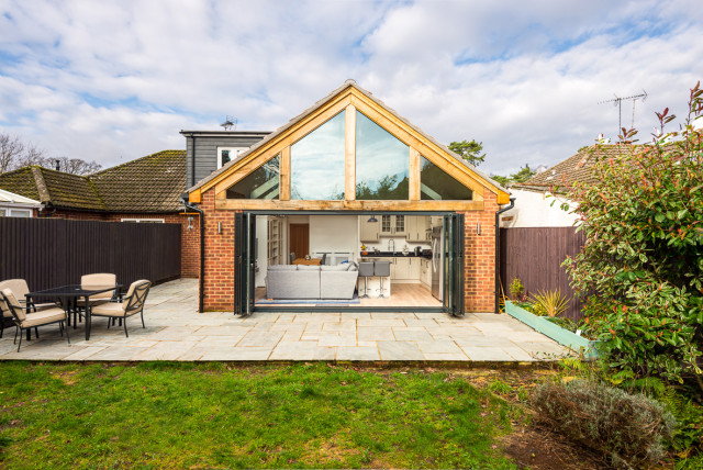 Glazed Timber Frame - Clásico - Fachada - Hampshire - de Bastion | Houzz