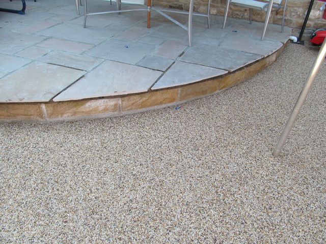 MAGIC PEBBLE resin driveways - Modern - House Exterior - Other | Houzz UK