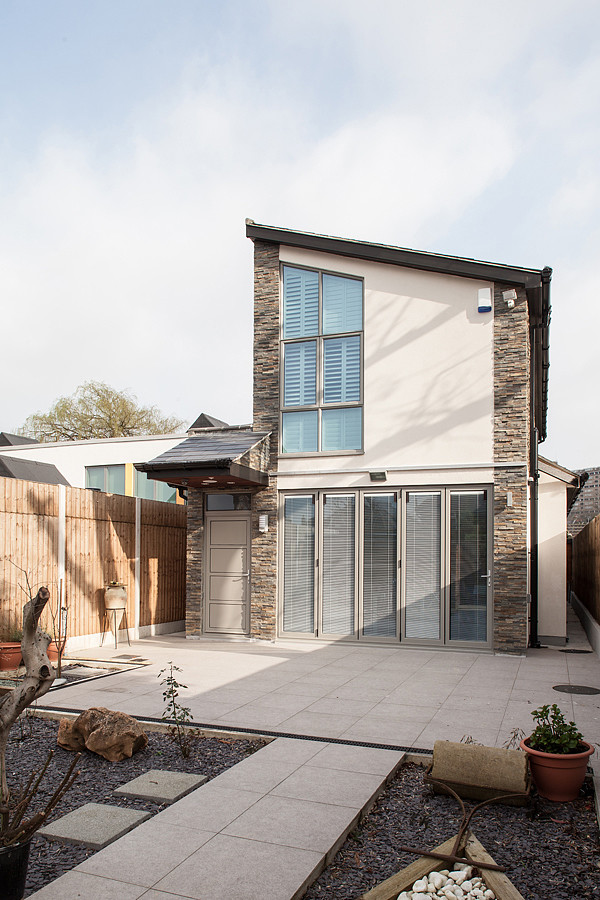 Modern New Build House - Modern - House Exterior - London - by Nic ...