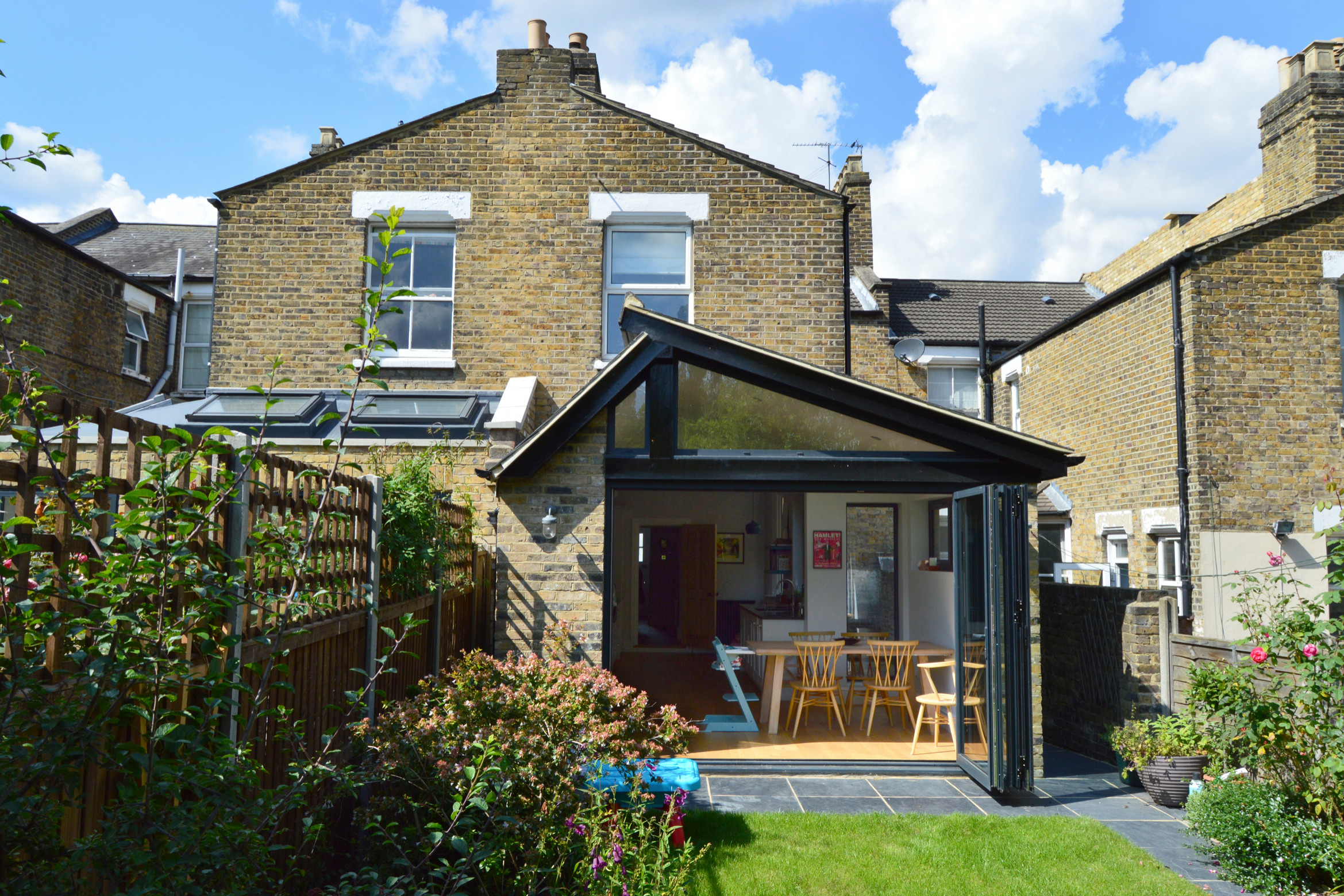 7 Pitched-roof Extensions to Inspire Your Renovation Plans | Houzz IE