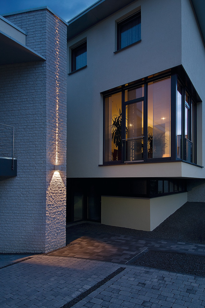 OUT BEAM LED OUTDOOR WALL LIGHT - Modern - Exterior - Surrey - by SLV ...