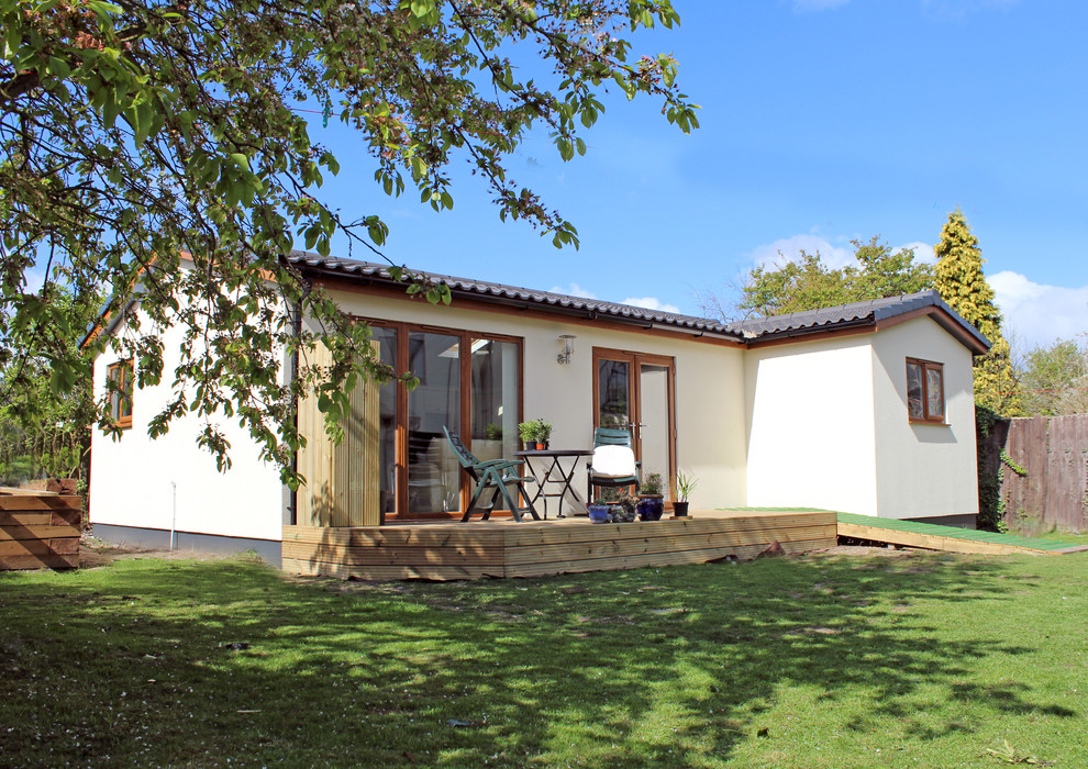 Rendered Cottage built using Structurally Insulated Panels ...