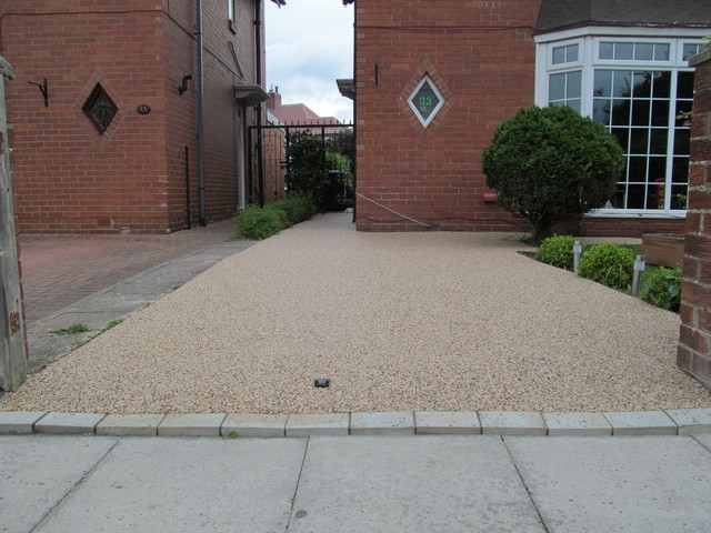 RESIN BOUND SURFACING RESIN DRIVEWAYS YARM MIDDLESBROUGH HARTLEPOOL ...