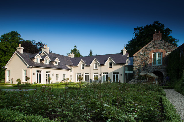 Restored Country Home Broken Up By a Series of Linked Volume - Clásico ...