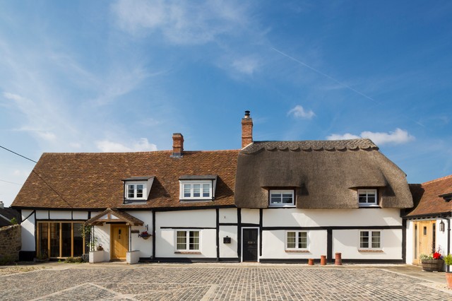 Thatched cottage - Modern - Exterior - London - by Kitchen Architecture ...