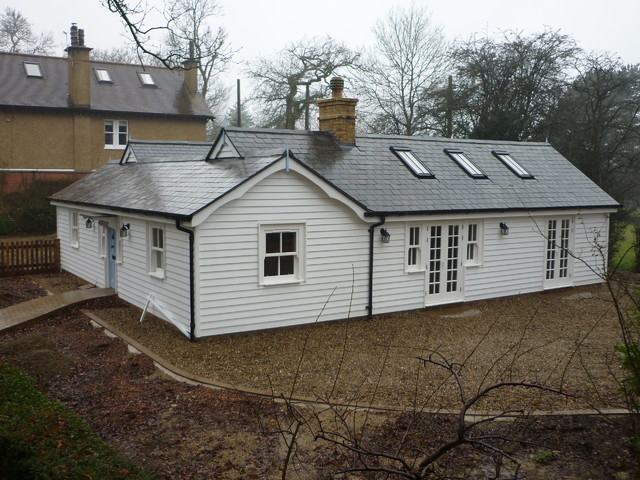 Timber frame bungalow - Traditional - Exterior - Kent - by Rosewood ...