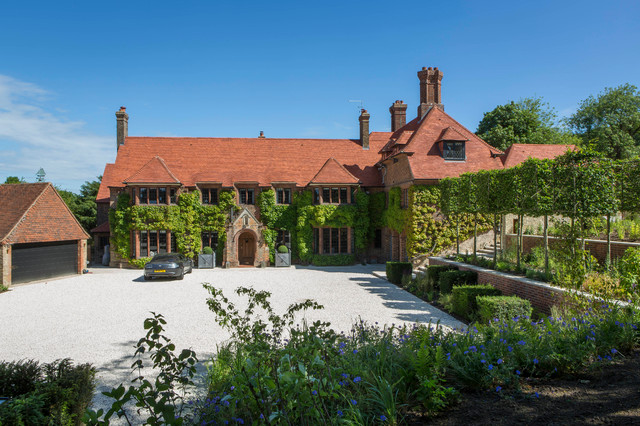 William Morris House - Craftsman - Exterior - Oxfordshire - by ...