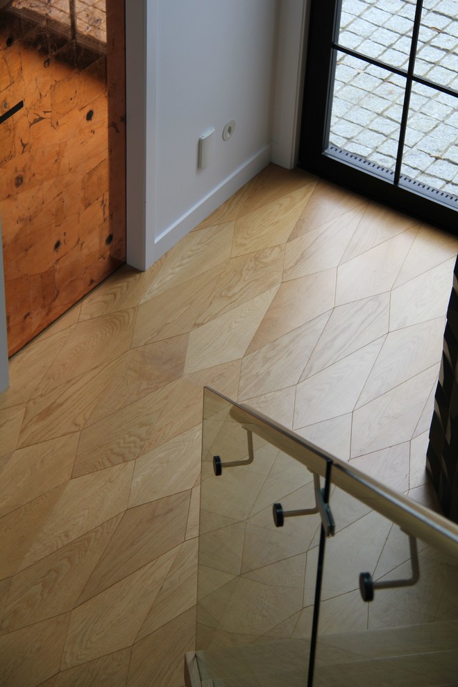 PAVIMENTO DI DESIGN IN ROVERE EUROPEO - Contemporary - Hall - Venice ...