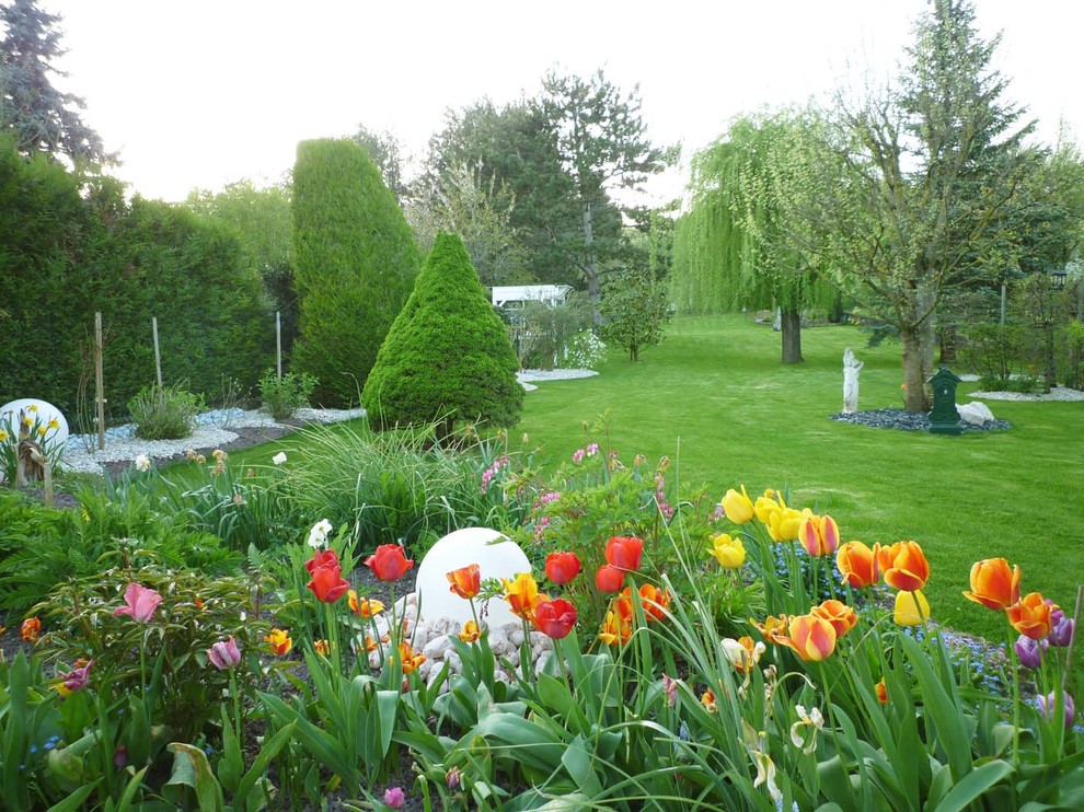 Aménagement paysager - Traditional - Landscape - Dijon - by Création ...