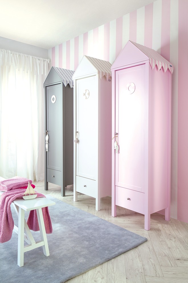 Schrank Strandhaus - Traditional - Kids - Munich - by annette frank ...