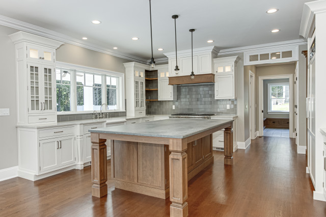 10 Gregory Lane - Kitchen - New York - by Distinctive Domain | Houzz UK