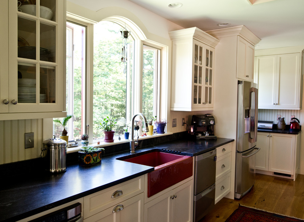 1700's Farmhouse Reno - Farmhouse - Kitchen - Boston - by Jessica ...