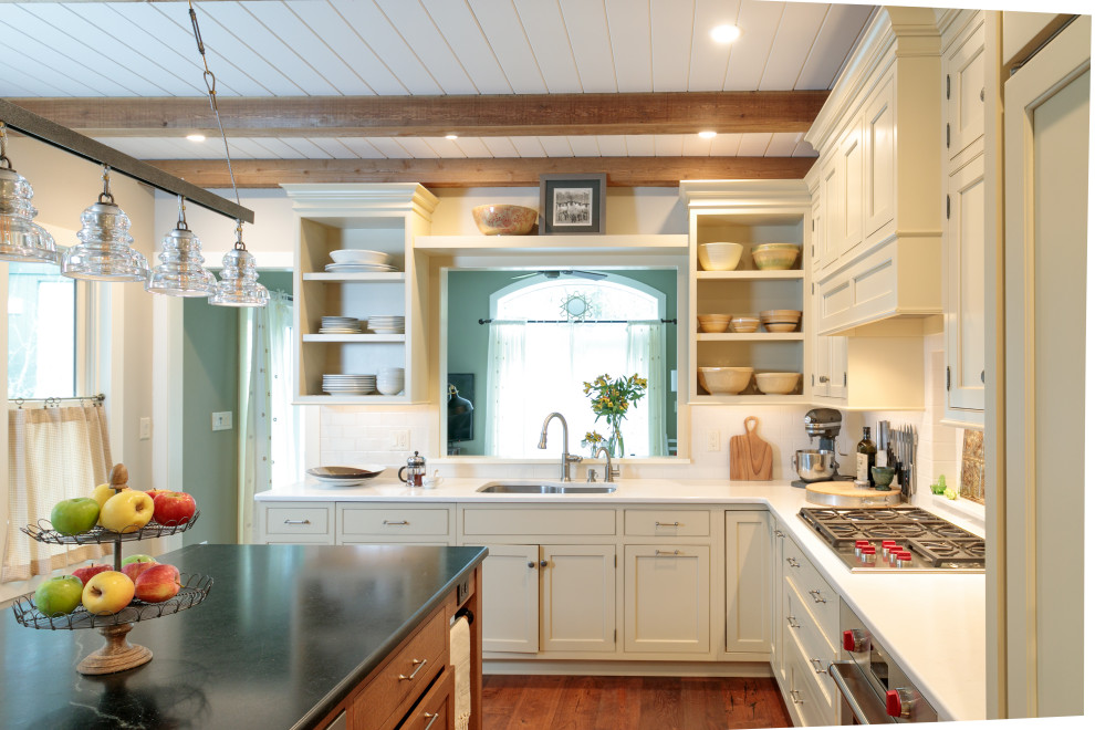 1900 Farmhouse - Farmhouse - Kitchen - New York - by Signature Kitchens ...