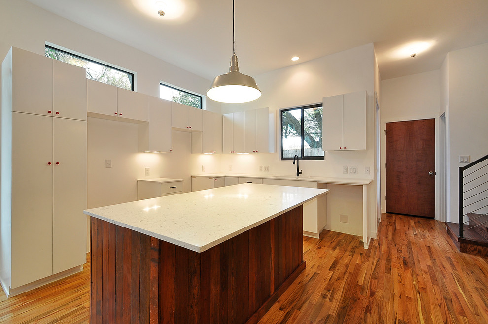 1901 Eva - Kitchen - Contemporary - Kitchen - Austin - by Beck-Reit and ...