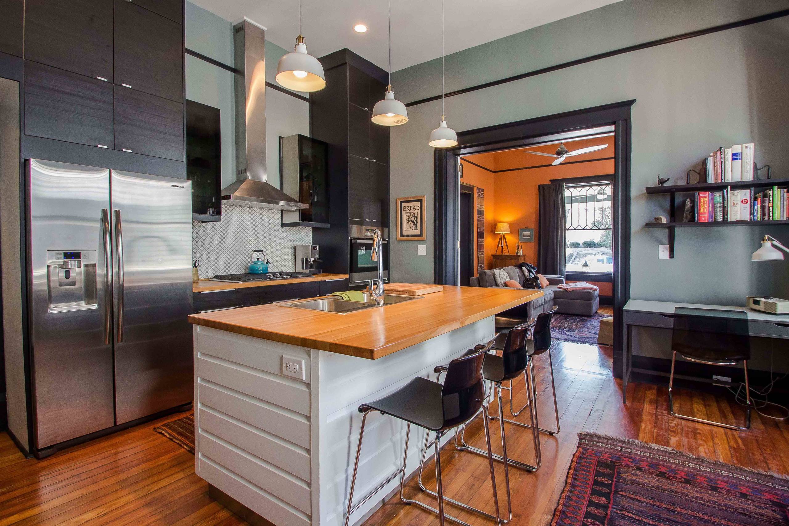 Folk Victorian Style House Interior Victorian House Styles: An Era Of