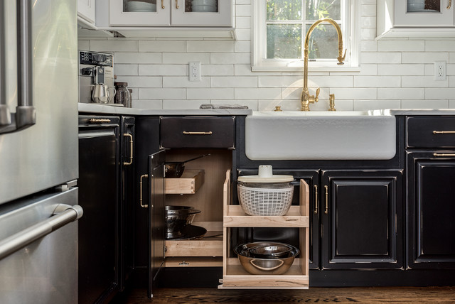 1920s Farmhouse Kitchen - Campagne - Cuisine - Tampa - par S&W Kitchens ...