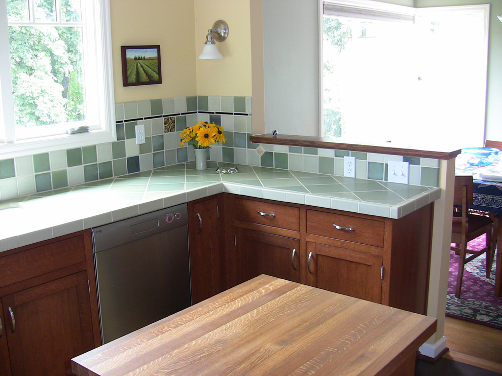 1943 Cape Cod Kitchen Remodel - Traditional - Kitchen - Portland - by ...