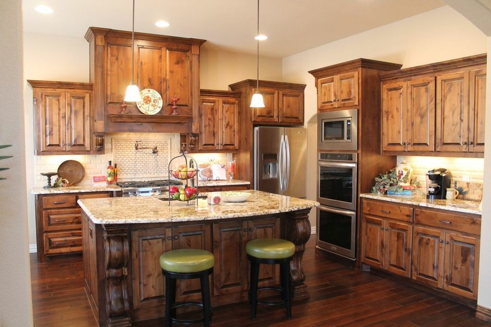 #2 Joy Court - Traditional - Kitchen - Dallas - by Douglas Custom Homes ...