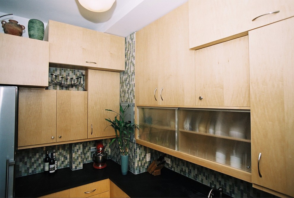 3-Dimension Multi-Depth Cabinets in New York City Kitchen - Modern ...