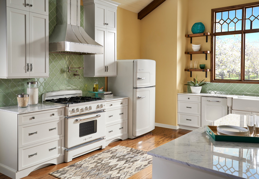 A Beautiful Big Chill Kitchen with a Retro Look - Farmhouse - Kitchen ...