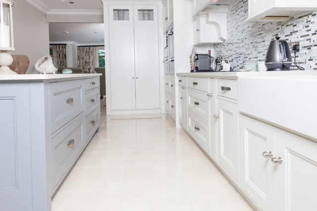 A chamfered door style, beautifully finished in Zoffany Architects ...