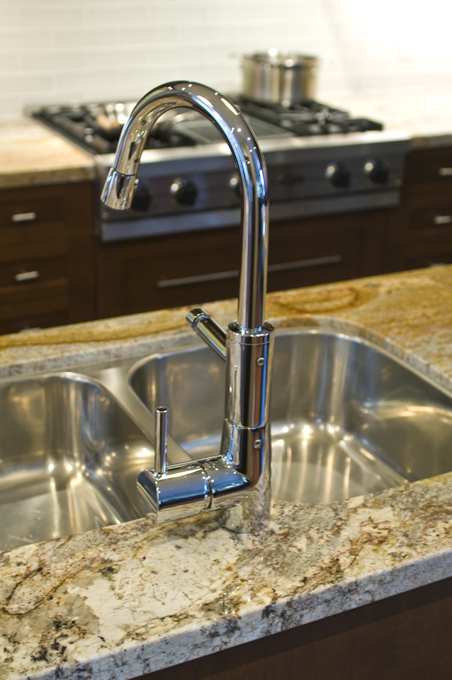 A Chef's Dream - Contemporary - Kitchen - Toronto - by BiglarKinyan ...