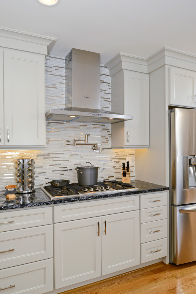 A Contemporary Designed Kitchen in Fairfax VA - Cuisine - Washington, D ...