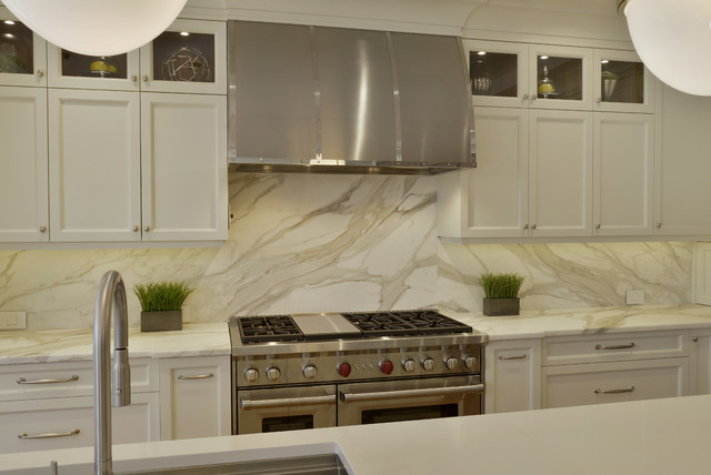 A Dramatic Marble Backsplash in a Transitional Kitchen - Fusion ...