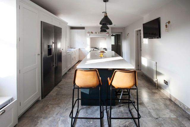 A Fresh & Modern Kitchen For A Busy Working Family By Burlanes ...