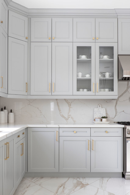 A modern Kitchen With a Traditional Touch - Classique Chic - Cuisine ...