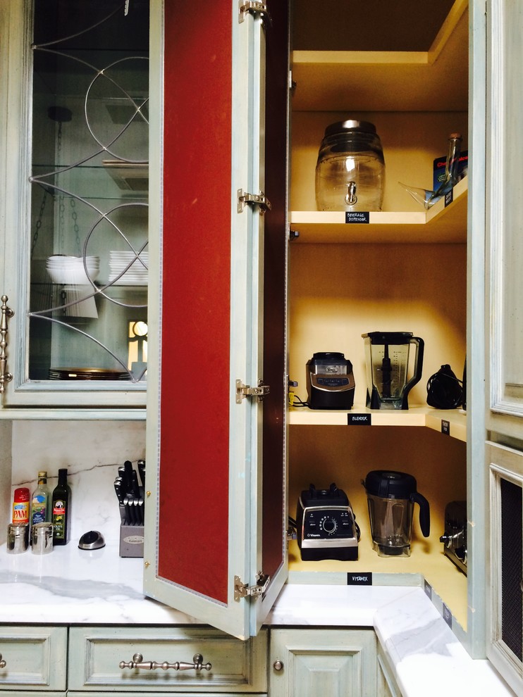 A NEAT Kitchen - Traditional - Kitchen - Phoenix - by NEAT Method ...