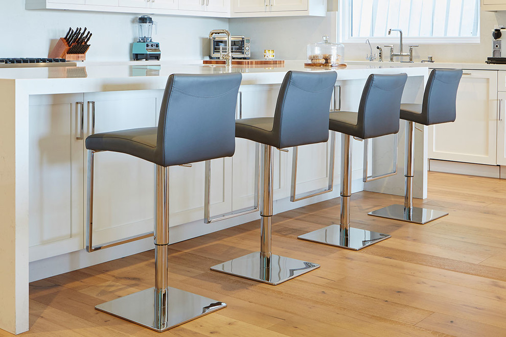 A Tranquil Beach House - Contemporary - Kitchen - Orange County - by ...