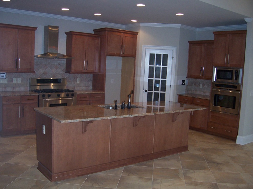 AHB Custom Home Builders - Royal Lake Estates - Traditional - Kitchen ...