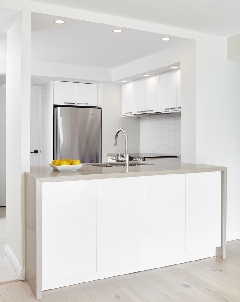 Airy and Light Condo Kitchen - Modern - Kitchen - Toronto - by ...