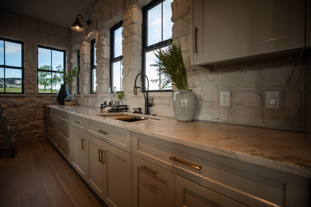 Akron Model - Modern - Kitchen - Cleveland - by Old World Custom Homes ...