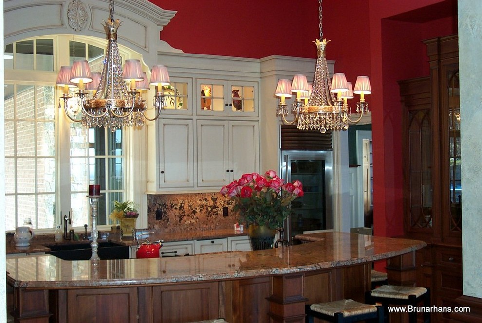 All Dressed Up - Traditional - Kitchen - Bridgeport - by Brunarhans | Houzz