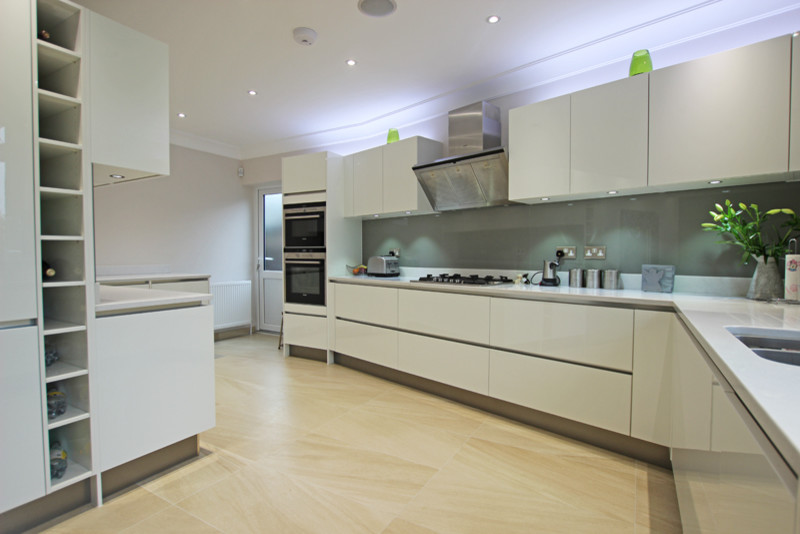 All-white handleless kitchen - Modern - Kitchen - London - by LWK ...