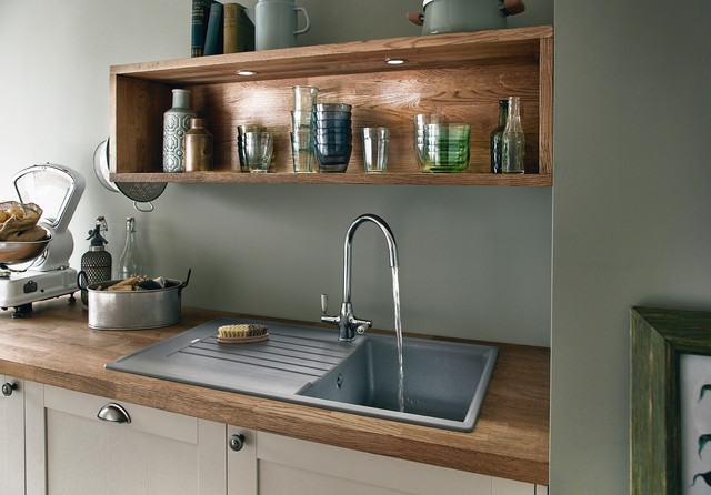 Allendale Cashmere Shaker Style Kitchen - Traditional - Kitchen - by ...