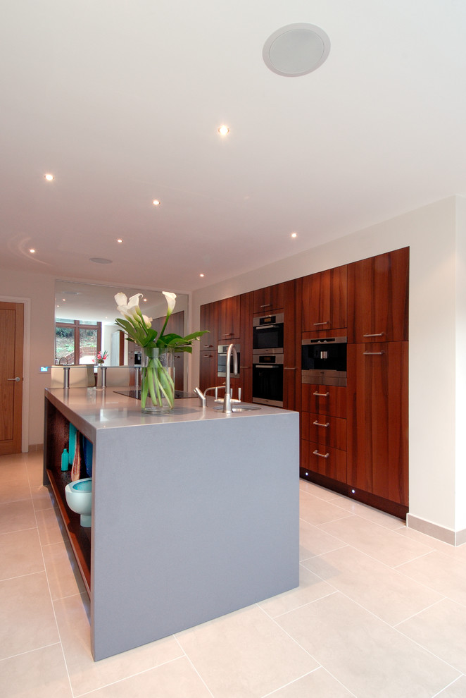 American Walnut kitchen - Modern - Kitchen - Hampshire - by Bennett ...