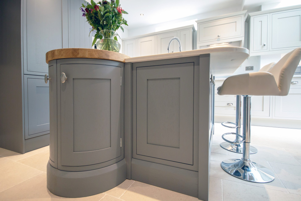 An Elegant Kitchen Design Created Using the Marpatt Regent Inframe ...