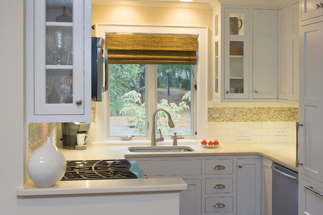 An Elegantly Functional Kitchen in Durham - Classique Chic - Cuisine ...