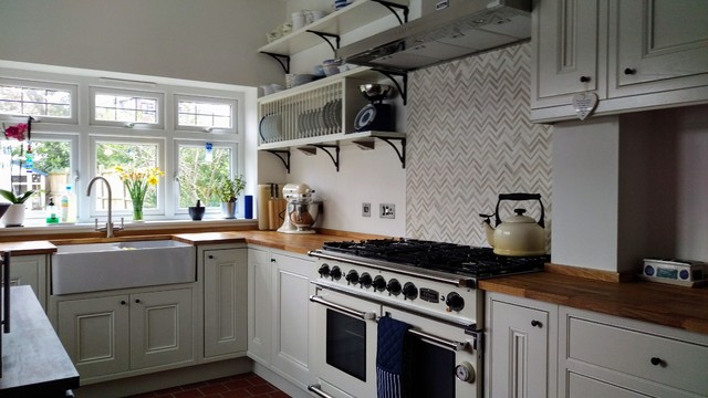 An Innova Ayton Alabaster Shaker Kitchen - Real Customer Kitchens ...