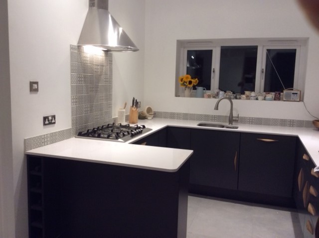 An Innova Carrera Graphite Kitchen - Real Customer Kitchens ...
