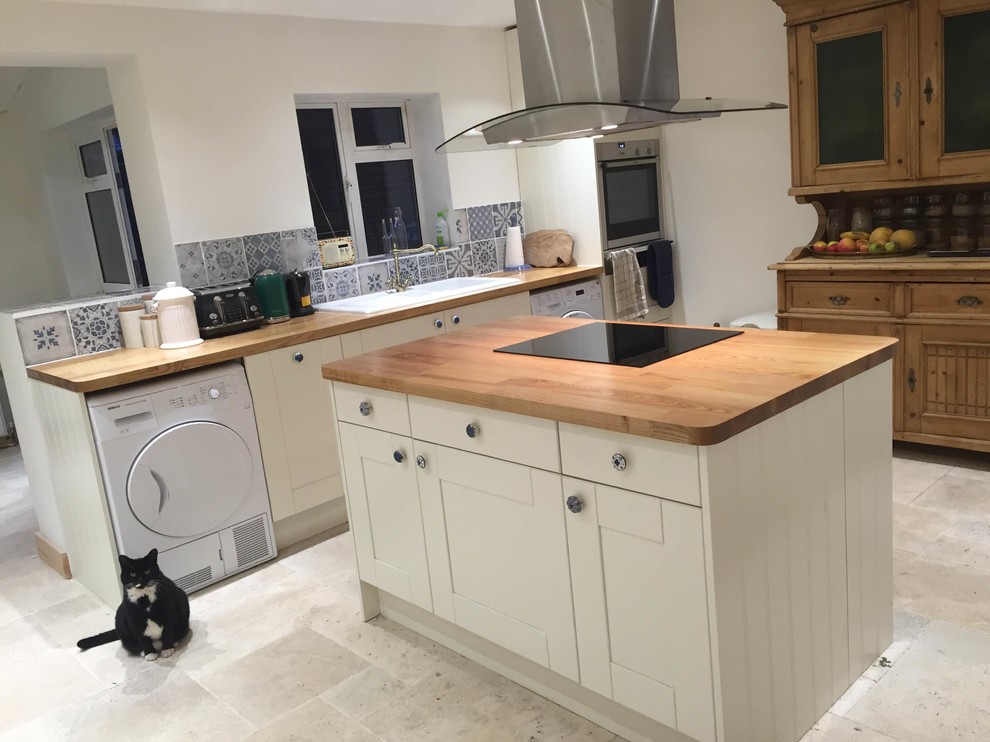 An Innova Linwood Alabaster Shaker Kitchen - Real Customer Kitchens ...