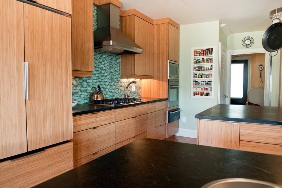 Ann & Doug's Kitchen - Modern - Kitchen - Toronto - by CabinetWorks ...