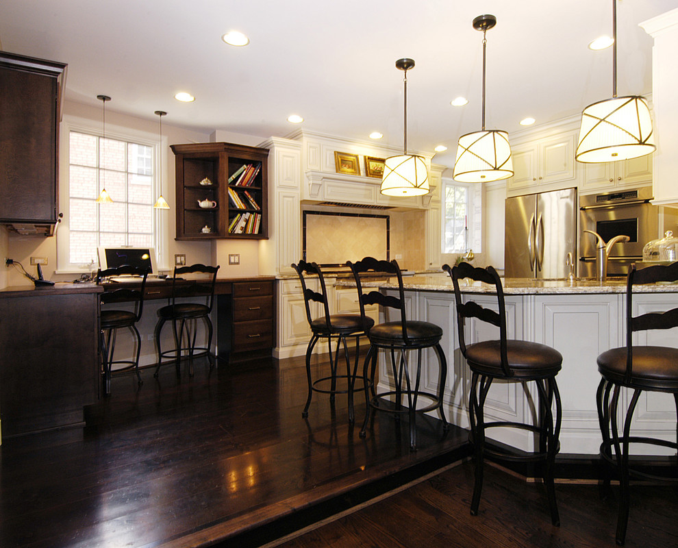 anne dempsey - Traditional - Kitchen - Chicago - by DDK Kitchen Design ...