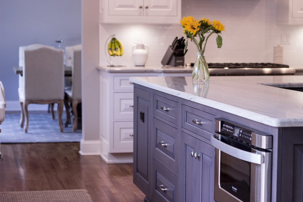 Another St James Kitchen - Kitchen - New York - by NDA Kitchens and ...