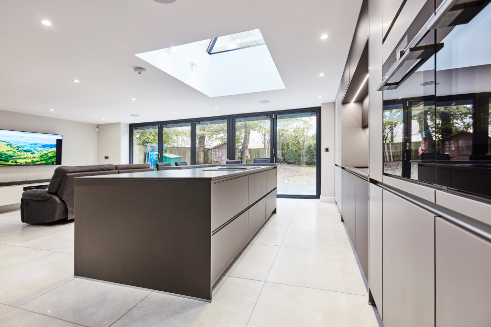 Anthracite & Platinum grey handle-less kitchen - Contemporary - Kitchen ...